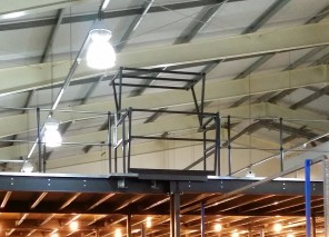 Pallet Gates :: Up and Over Pallet Gate